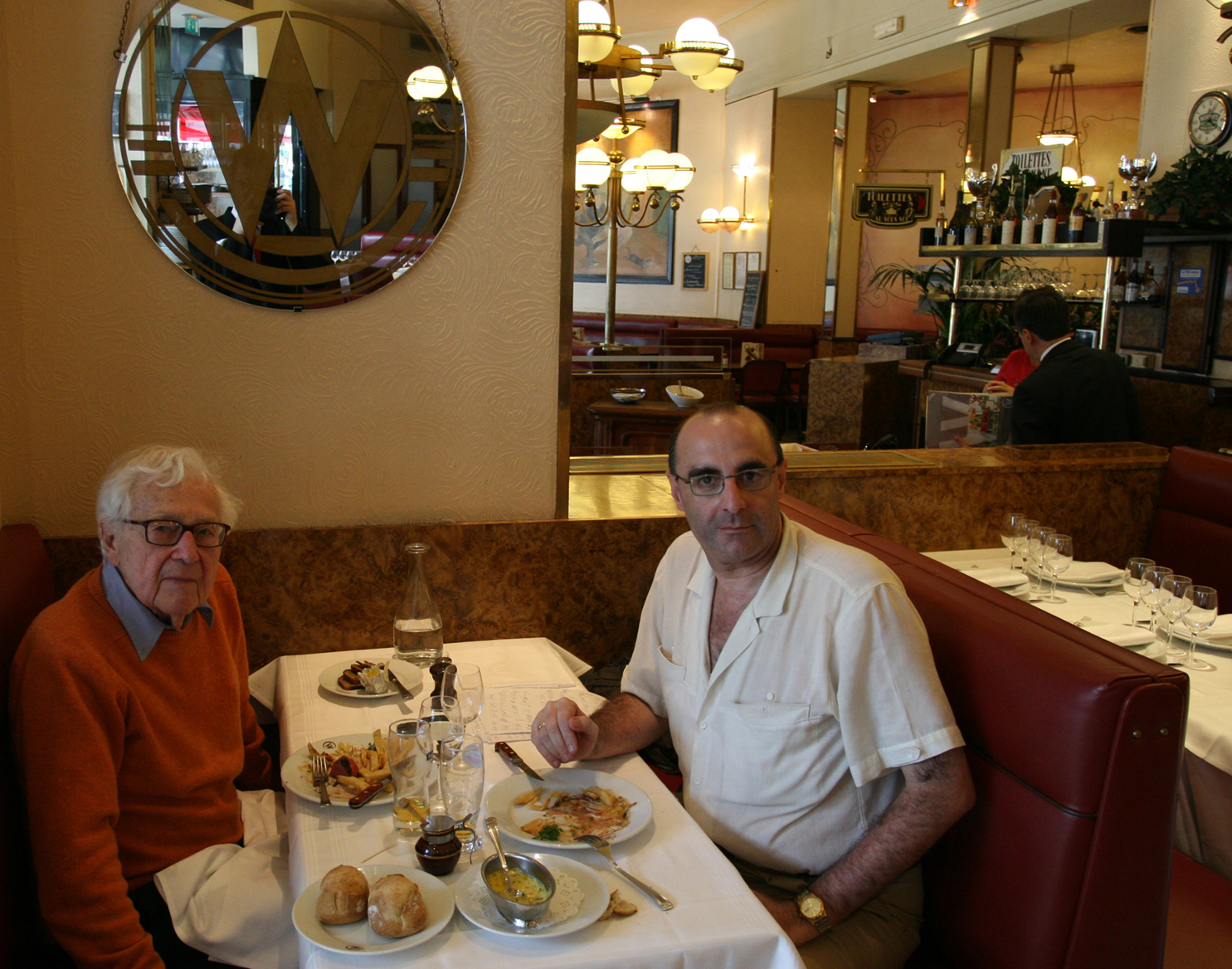 elrectanguloenlamano: John G. Morris, Legendary Picture Editor, Has Died