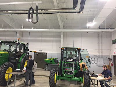 John Deere TECH Calmar: John Deere Information Technology