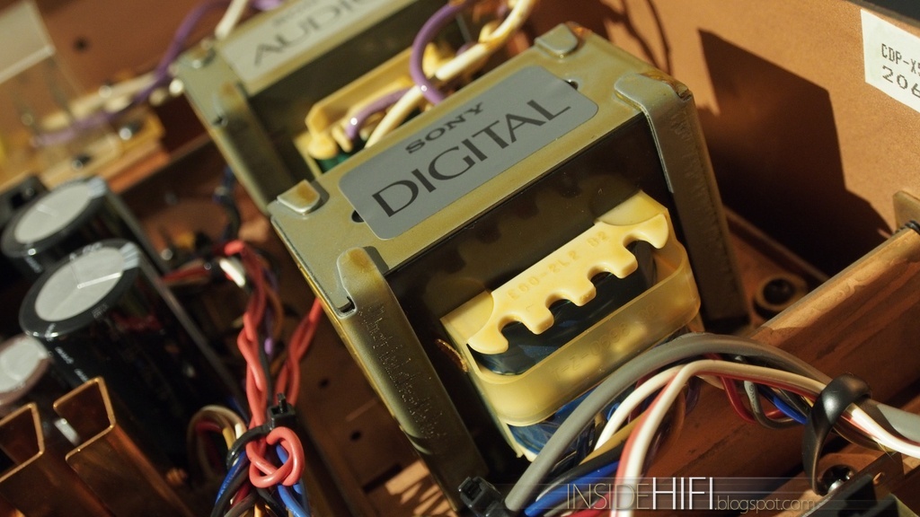 Inside Hi-Fi: Sony CDP-X559ES