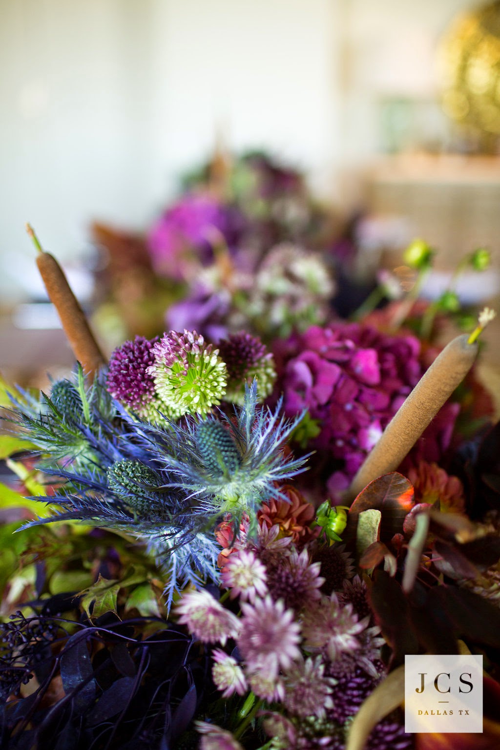 Tablescape Tuesday: Friendsgiving – Kimberly Whitman