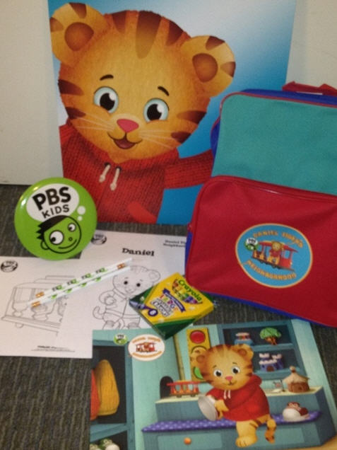 Mommy Maestra: Daniel Tiger's Neighborhood {GIVEAWAY}