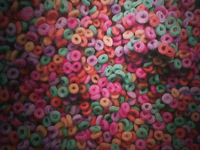 Cherry Blondes: El cuadro de los froot loops