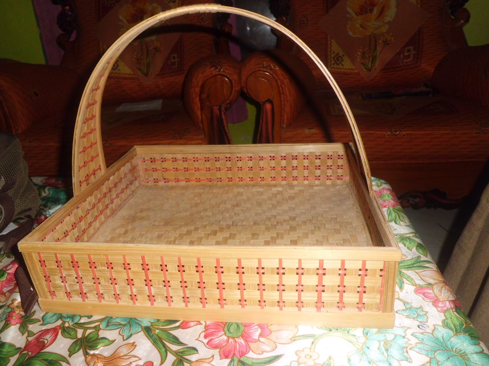 PUSAT KERAJINAN BAMBU: KERANJANG BAMBU