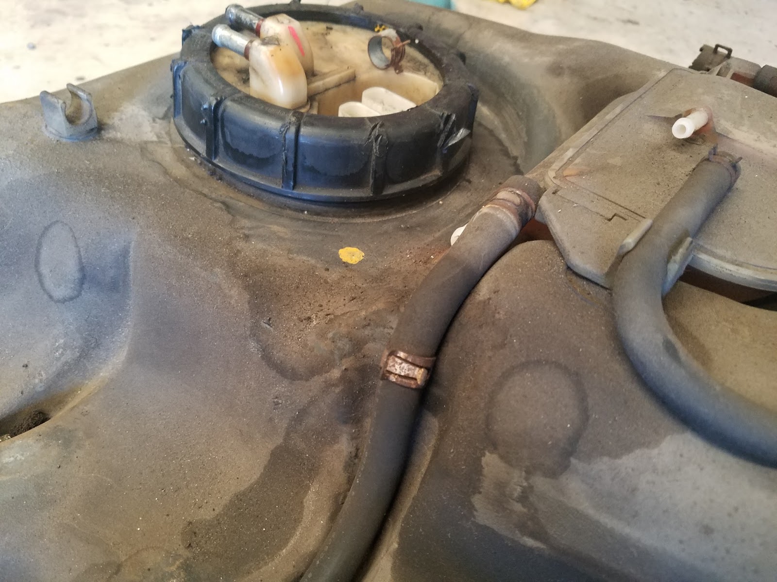 R32 GT-R Fuel Tank Leak - Nissan Skyline GT-R s and GTR Information