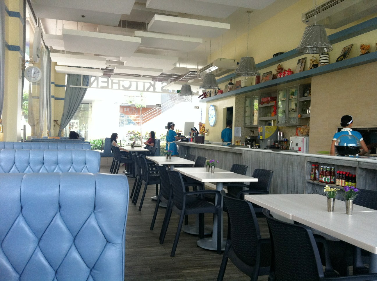 Subic International Marathon: First Stop. Ben's Kitchen Harbor Point Subic