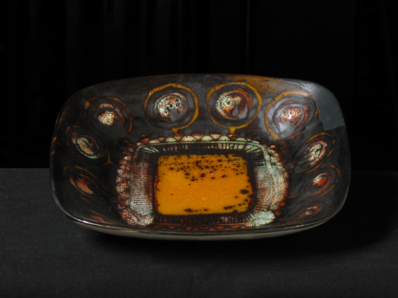 Kamaka Pottery: Two English Potters