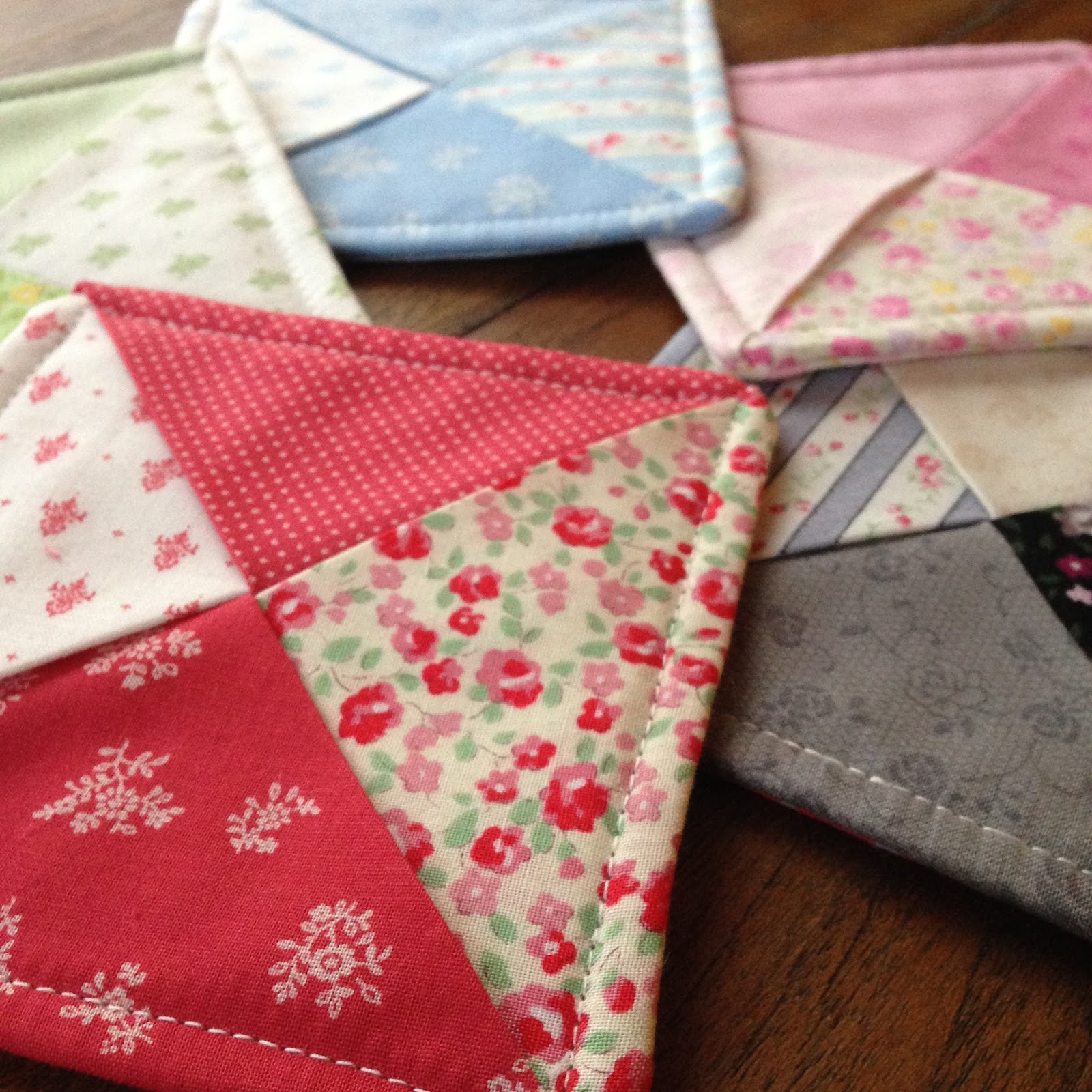 No Binding Coasters | Quilting in the Rain