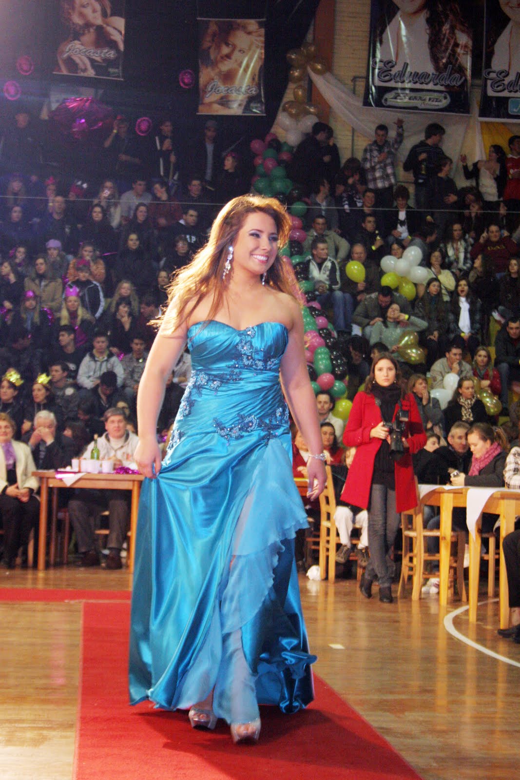 Blog do Jornal Ponto Inicial: Sheila Amanda Nicoletti é a Rainha de ...