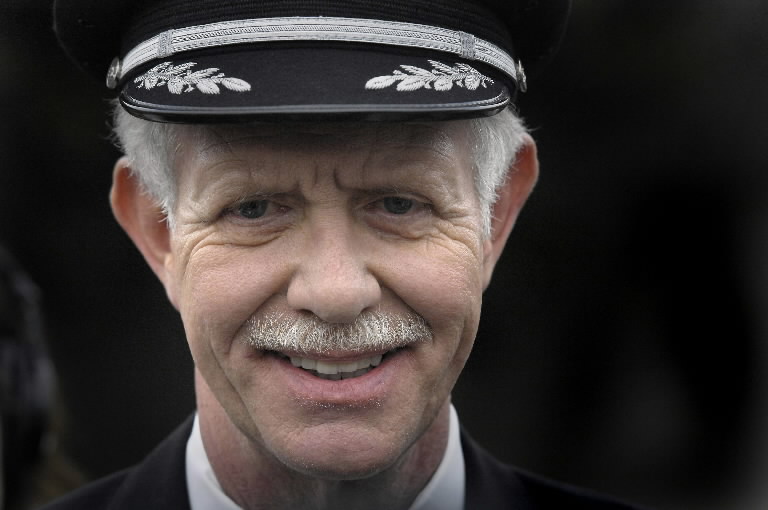American News Broadcasting: Capt. Sully takes a joyride to the past