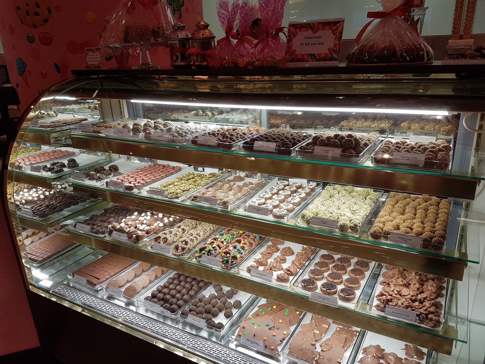 Life in Kuwait Blog: Sloan's Ice Cream Shop