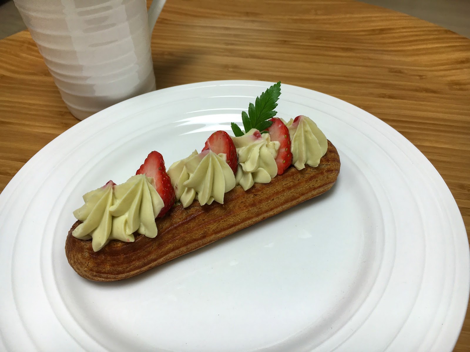 Eclair by Garuharu - Seoul, South Korea - Travel is my favorite Sport