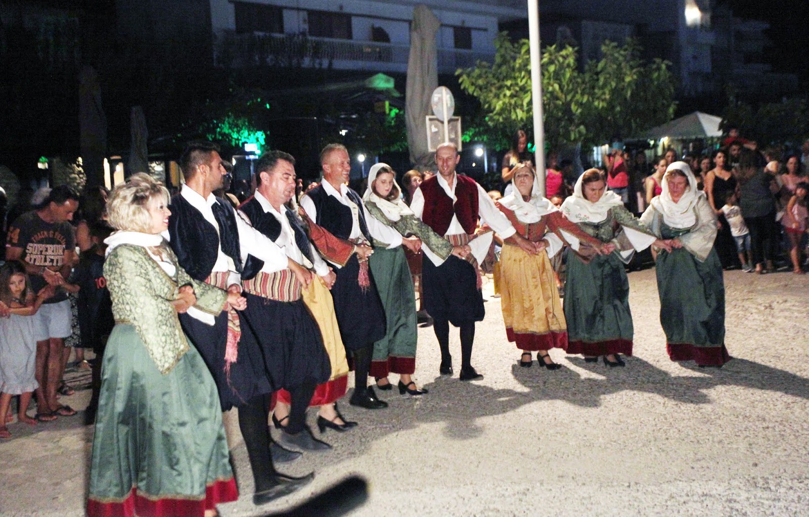 ΑΣΤΑΚΟΣ--Γιορτη τσιπουρας στην παραλια - ΣΥΛΛΟΓΟΣ ΑΣΤΑΚΙΩΤΩΝ