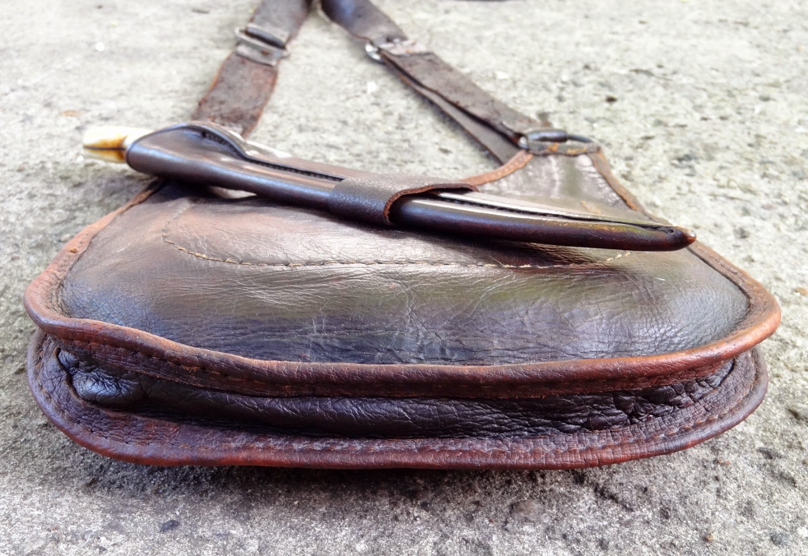 Contemporary Makers: Hunting Pouch by Jerry Rice with Scott Sibley ...