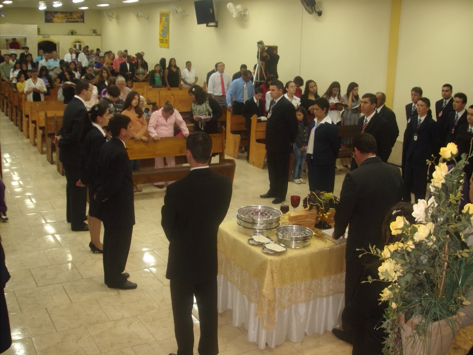 Catedral da Salvação: Diaconato Vivendo Para Servir