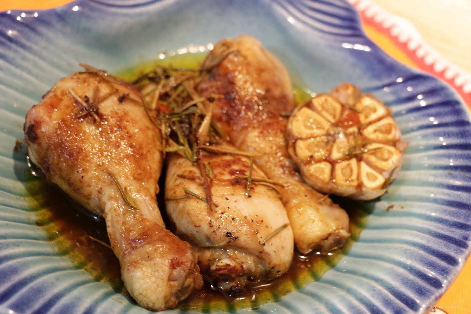 Pernas de frango no forno com alho e alecrim - Tertúlia da Susy