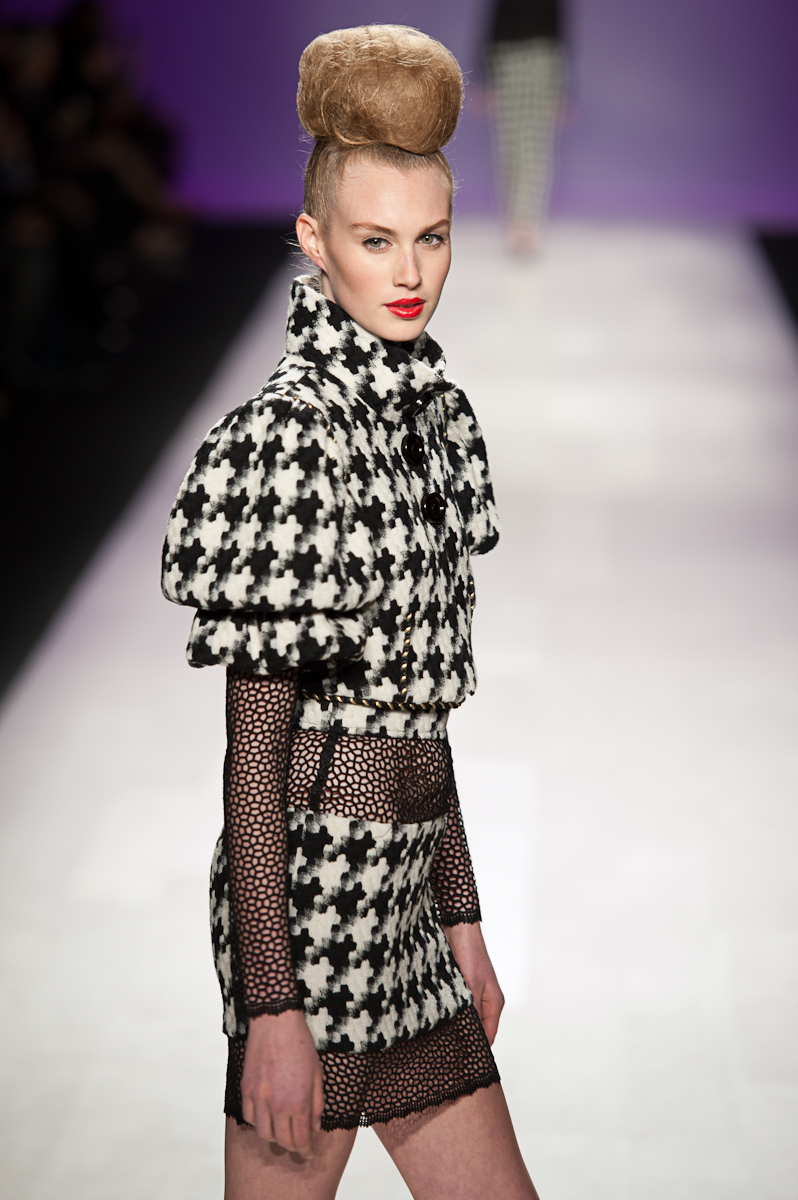 Fashion Studio Magazine: STEPHAN CARAS FALL/WINTER 2013: Part 1