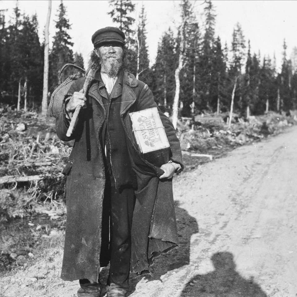 TIMMER & MASONITE . .: Luffare