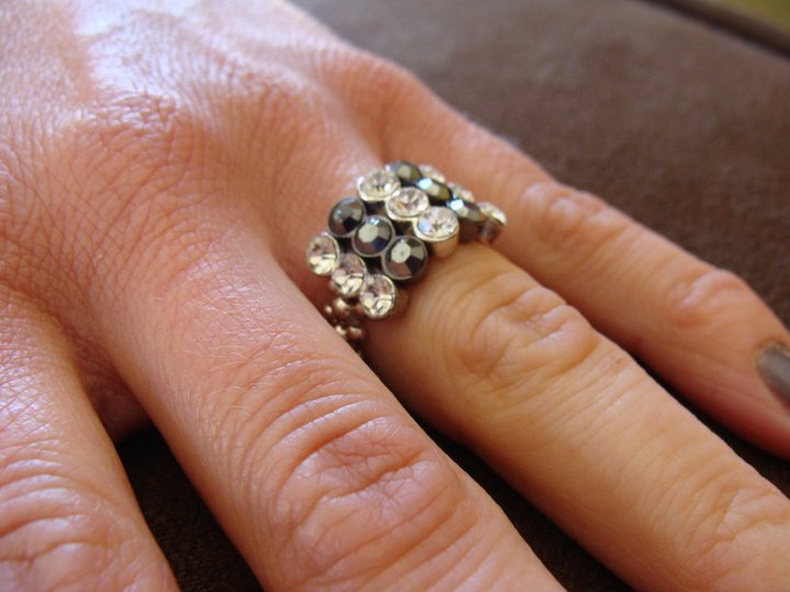 Bead Lola Bead: Bling Ring Tutorial and Giveaway