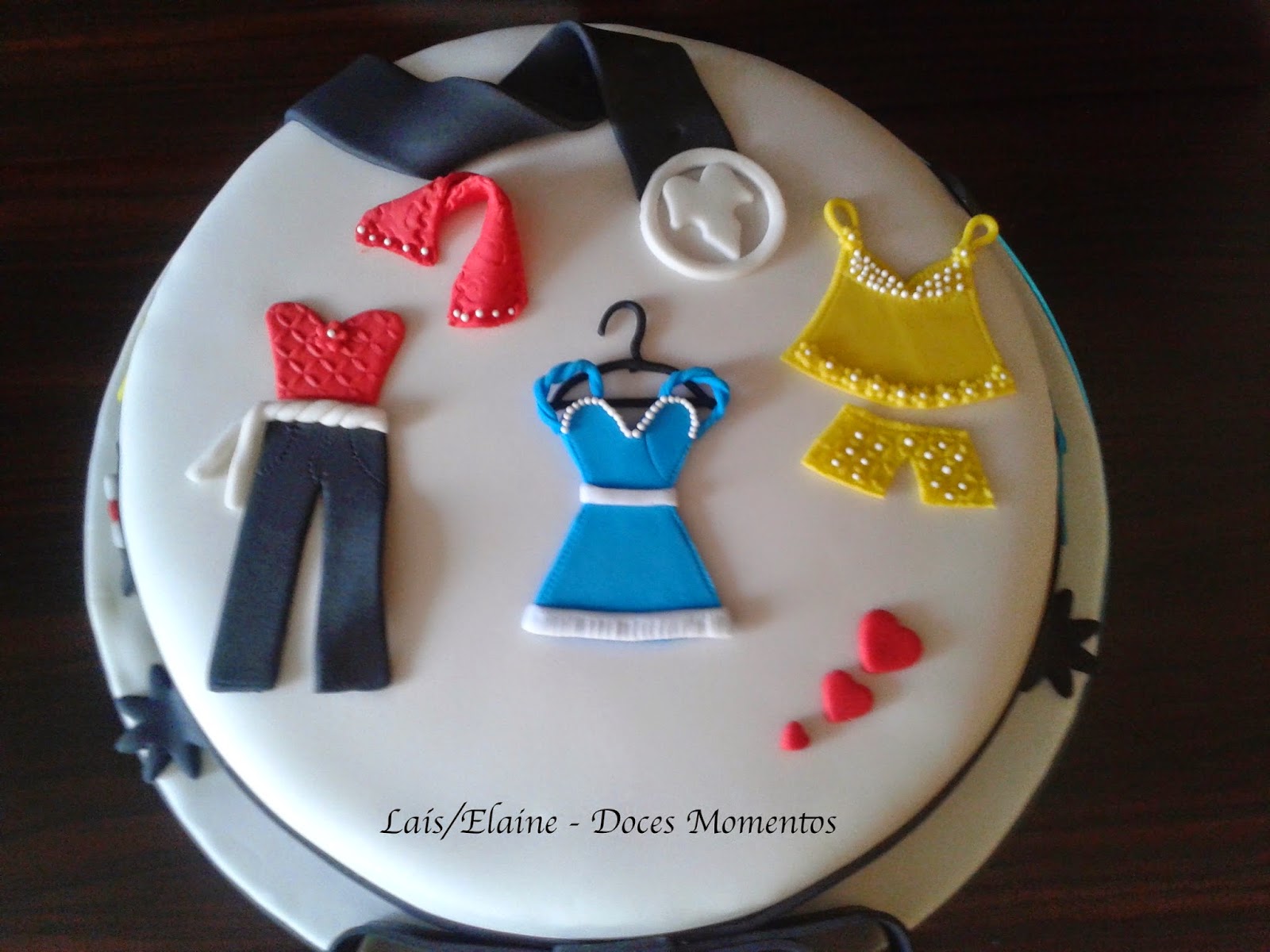 CHOCOLATERIA “DOCES MOMENTOS” : BOLOS DECORADOS