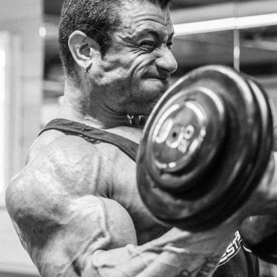 Worldwide Bodybuilders: Swiss hunk Francisco Corral