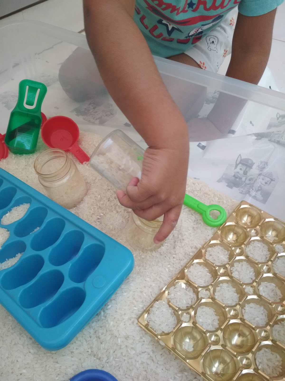 Sonshine Mumma: Rice Bin - Scooping and Pouring Station | Sensory Play ...