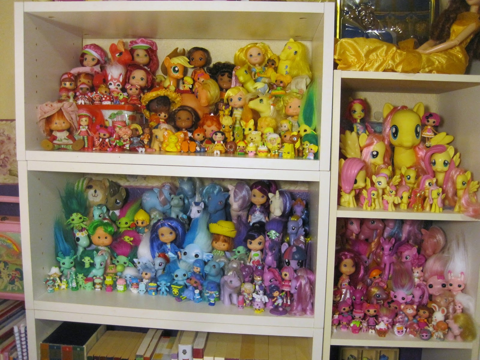 Never Grow Up: A Mom's Guide to Dolls and More: Rainbow Collection