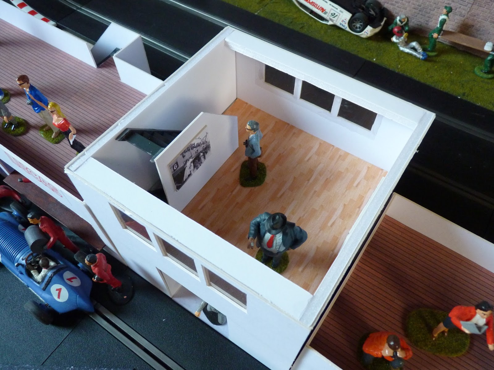 My Scalextric: Brooklands-inspired pit buildings and control tower