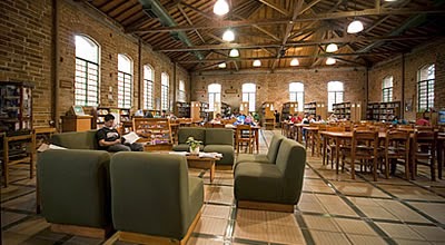 Crónicas, periodismo y literatura: Crónica: Los fantasmas del manicomio ...