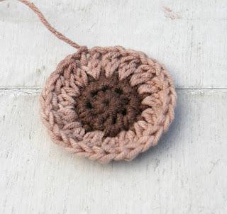 Fifty Shades of 4 Ply: Spring Cushion Tutorial