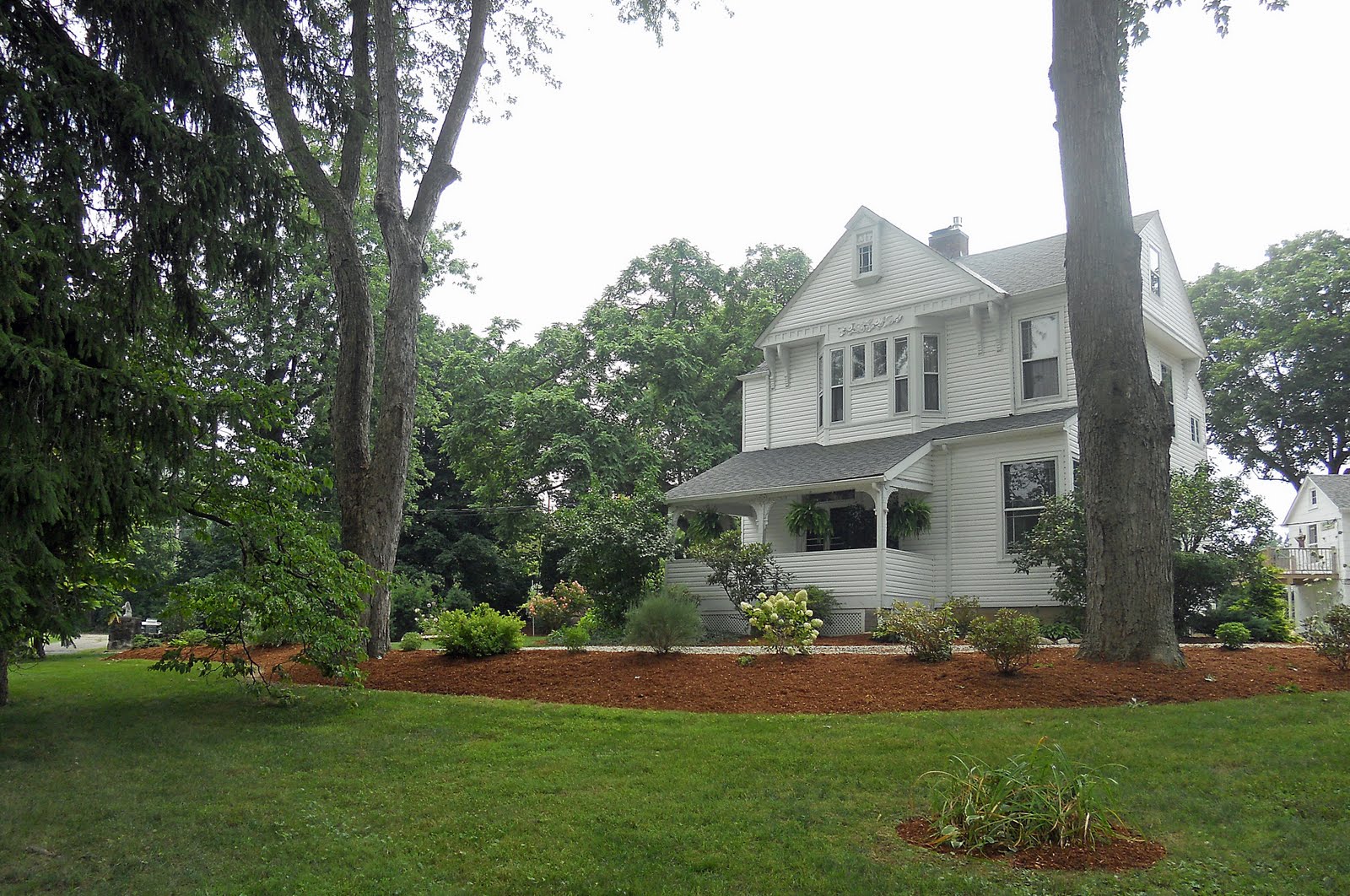 Fiona and Twig: Handmade Beauty