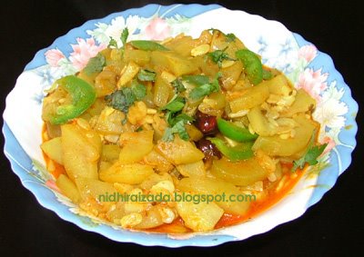 It's Indian Everyday: Ghiya Ki Sabji (Bottle Gourd Curry)