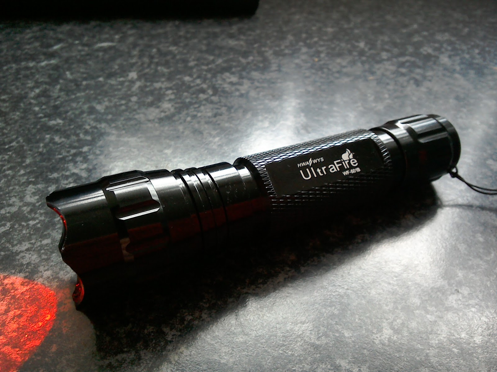 Mr. Aphoristic: Ultrafire WF-501B Red LED Flashlight Review