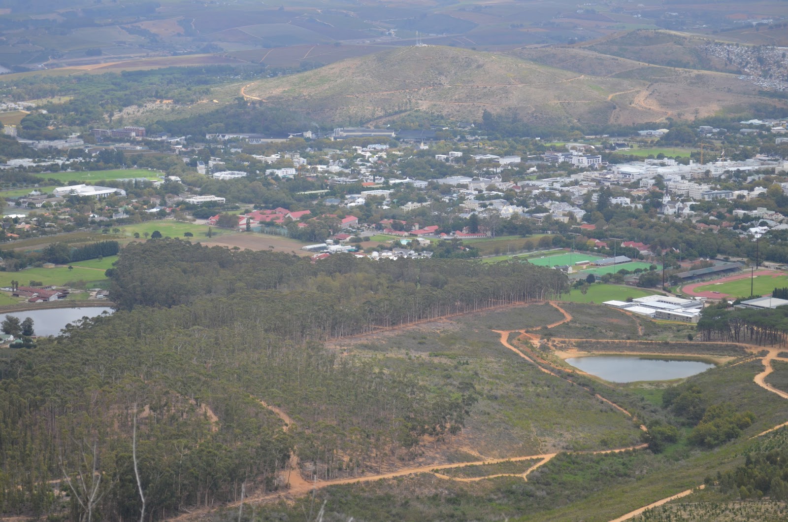 Khayamnandi: VI. Hiking Stellenbosch Mountain