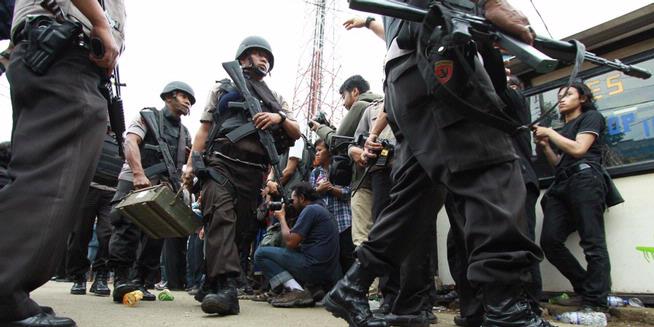 Indonesia in Focus: Special Detachment 88 anti-terror police Swamp ...