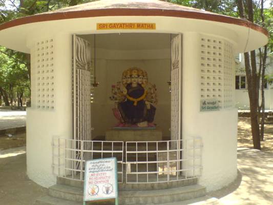 Saibaba Temples: Chennai Injambakkam Sai