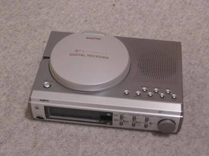 Digital Media Solusindo: SANYO WORLDSPACE RADIO