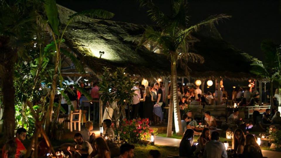 Balux Café: Seaside | The Columnist