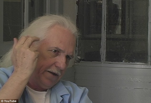 TRUE CRIME : Mob hitman who says he was the man on the grassy knoll and ...