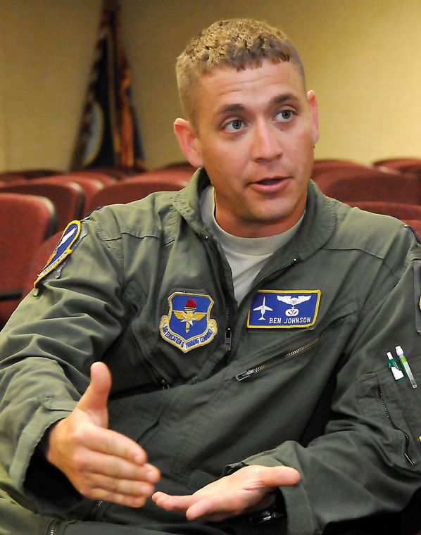 Kathryn's Report: ‘Then it seized up and died’: Vance pilot describes ...