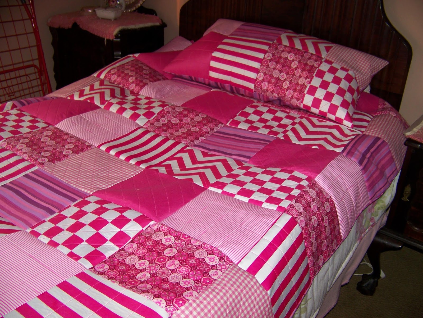 A Pretty Talent Blog: Making a Patchwork Comforter and Pillowcase Part 4