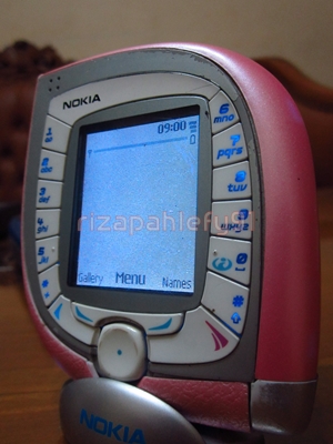 Semua Tentang Handphone Jadul: nokia 7600 ketupat / daun