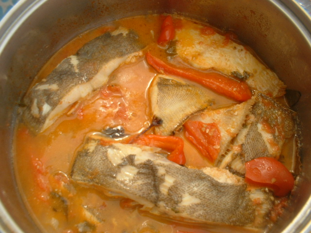 A Minha Solha Estufada com Pimentos e Tomate!!!