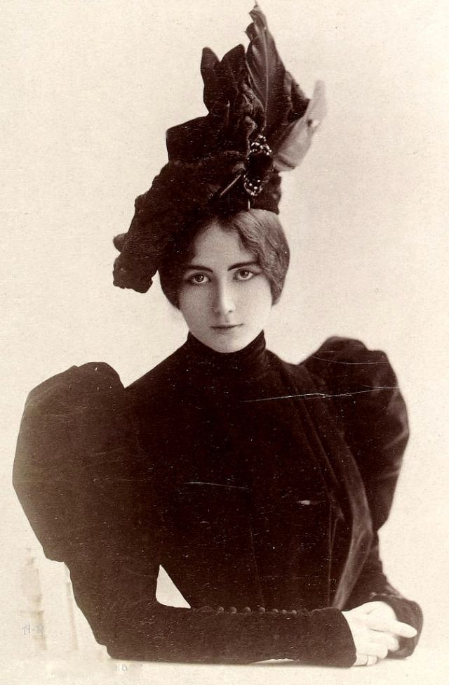 Cléo de Mérode: The Glamorous Dancer and Model of the Belle Époque ...