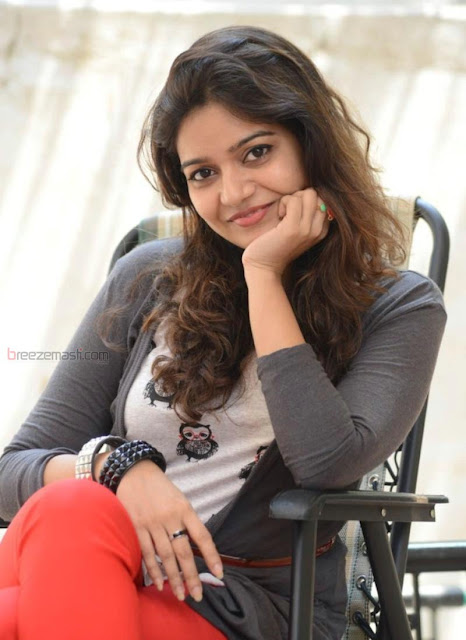 Swati Reddy Hot Bikini Image Gallery, Images, Photos, Pics - Cinemagigs