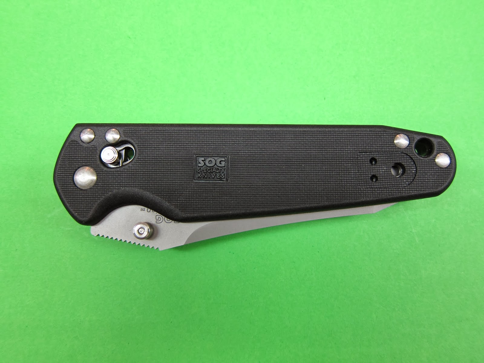 ARMAS BLANCAS 66: - SOG X-RAY VISION XV71