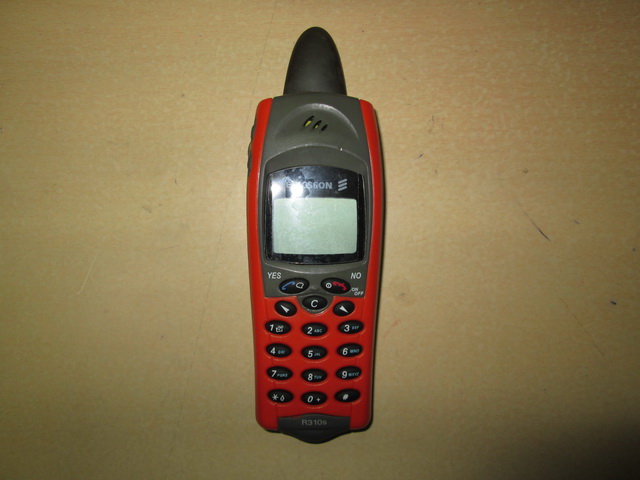 CNC virtual: Jual: Hape Rusak Ericsson Hiu R310 Seken Mulus Untuk Kanibalan