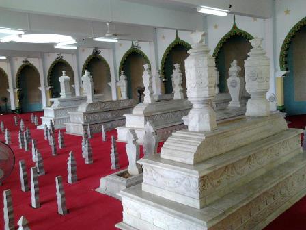 Maharum Bugis Syah (MBS): Al-Marhum Sultan Ahmad Tajuddin - Sultan ...