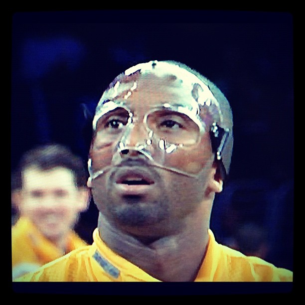 Kobe Bryant : The Mask Man - iTrendous