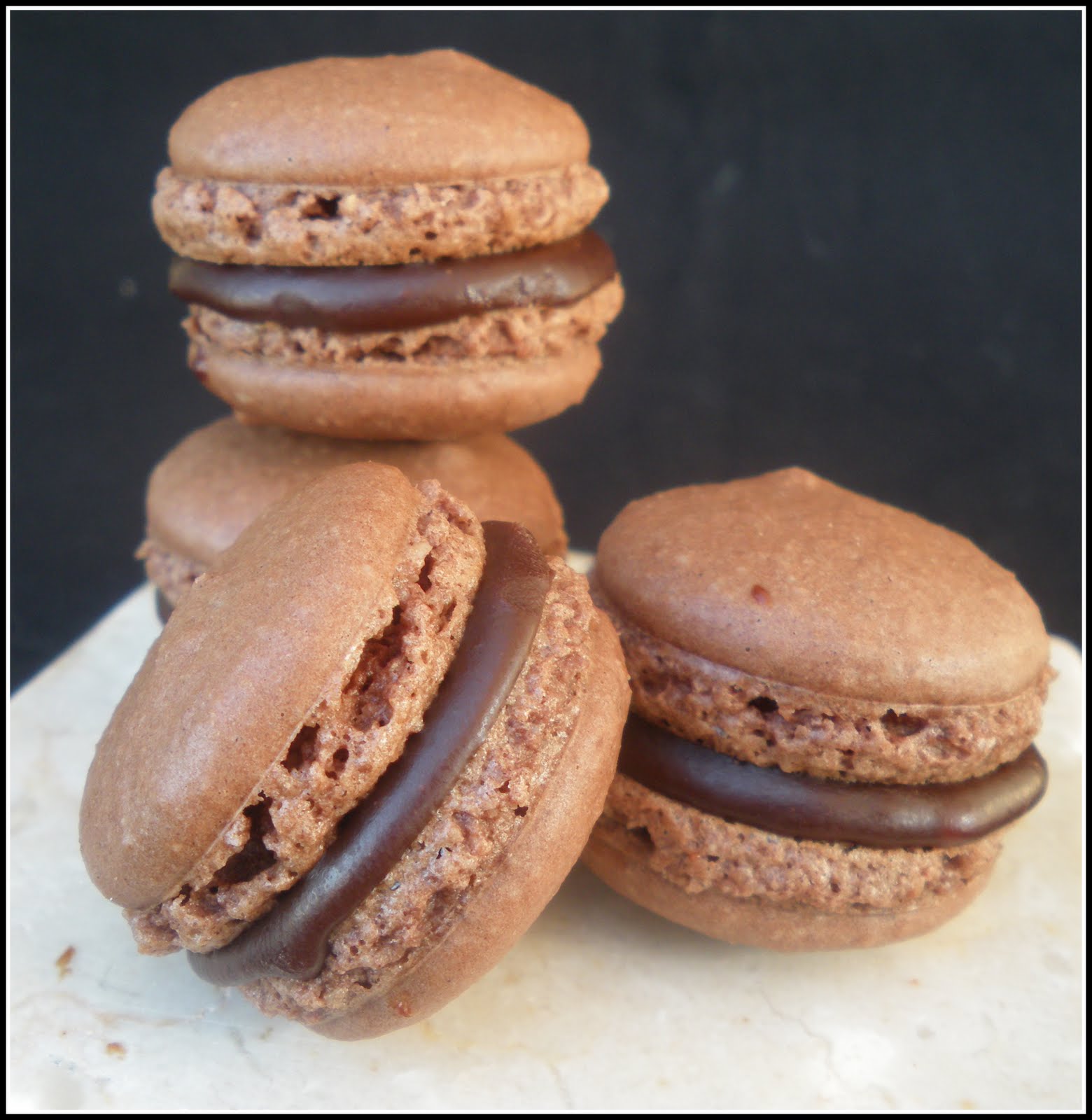 Chic, Chic, Chocolat: Les macarons au chocolat, la recette en images