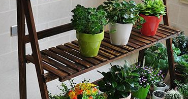 Rak Minimalis Untuk Bunga Yang Banyak Di Cari!